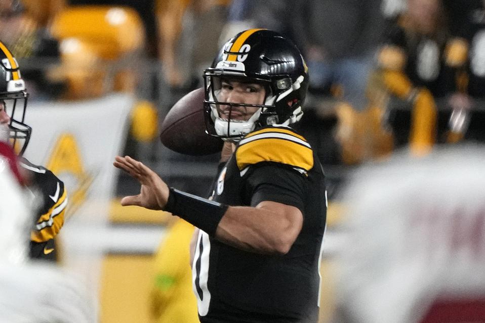 Steelers Look To Mitch Trubisky To Help Hold Playoff Position