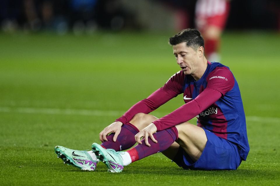 FC Barcelona Striker Robert Lewandowski Reveals Retirement Plans