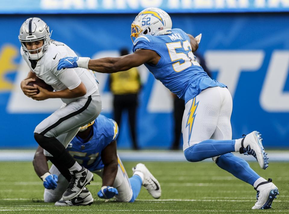 Chargers-Raiders Thursday Night Football Week 15 Odds, Picks & Props.