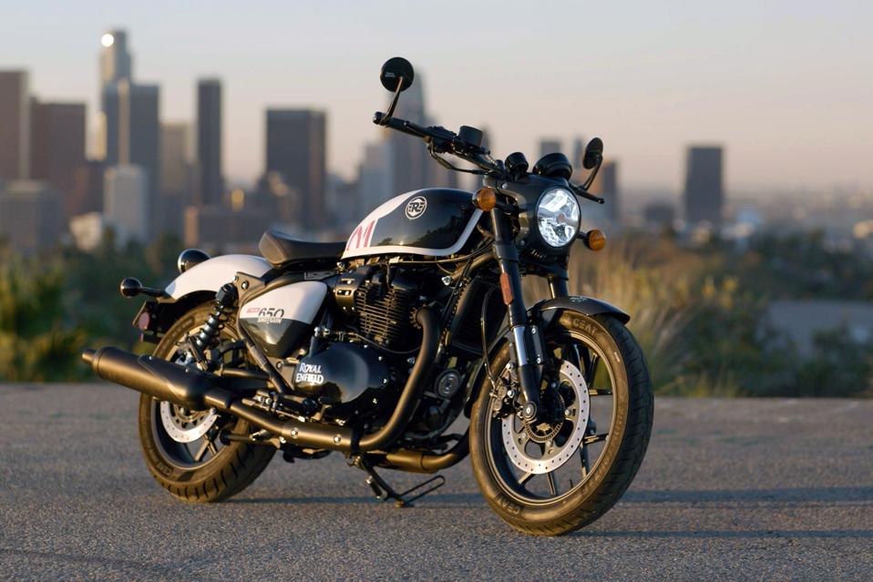 Royal Enfield Expands Motorcycle Lineup Again With New ‘Shotgun 650’