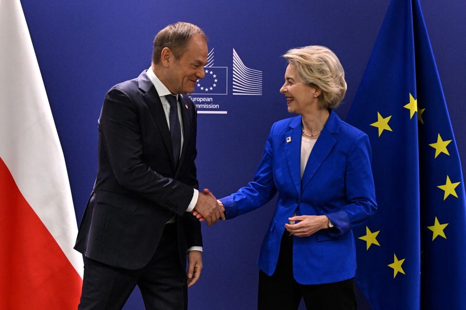Poland Receives First Tranche Of EU Recovery Funding