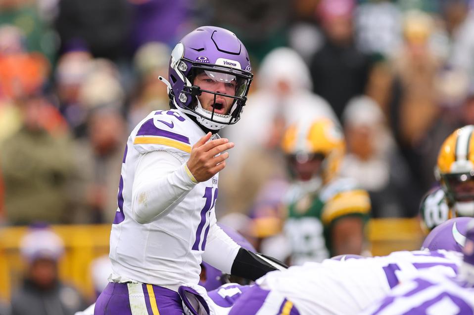 Vikings Name Jaren Hall As QB1 In Week 17 Matchup Against Packers