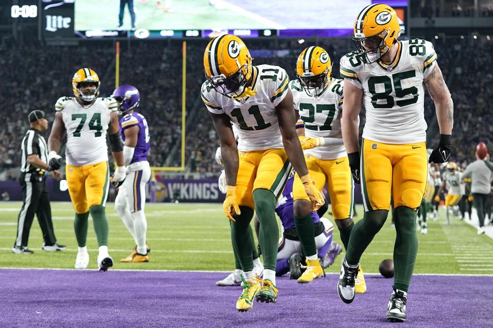 The Green Bay Packers Hope To Finish With A Bang — After Last Season ...