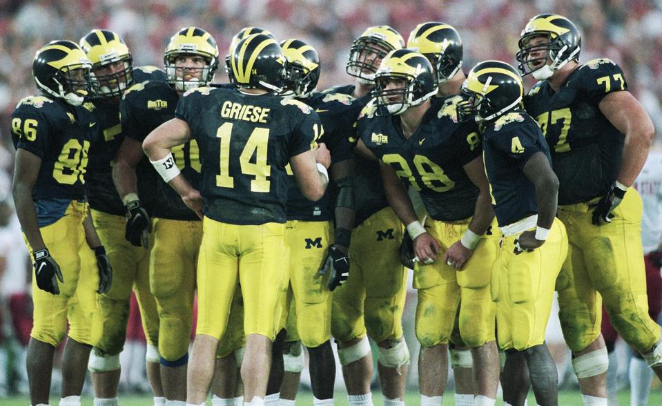 Michigan And Washington Seek First National Championship Since 1990s