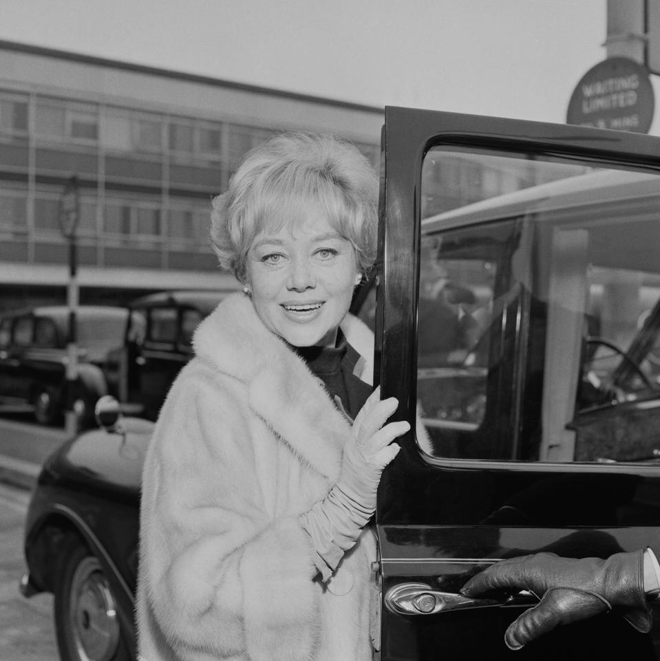 Glynis Johns Dead: The ‘Mary Poppins’ Actress Was 100