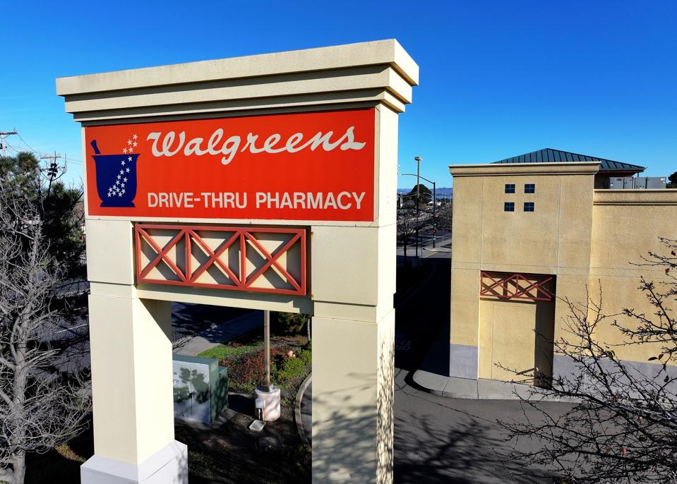 After A 4% Fall Last Year, Is Target A Better Pick Over Walgreens Stock?