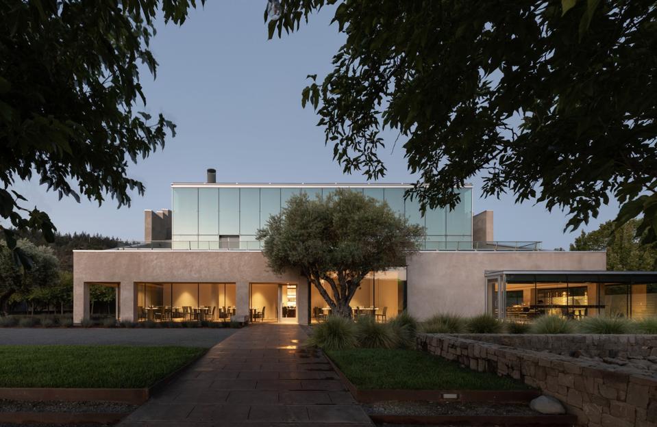 How Cyrus Restaurant Is Redefining Traditional Fine Dining Experiences