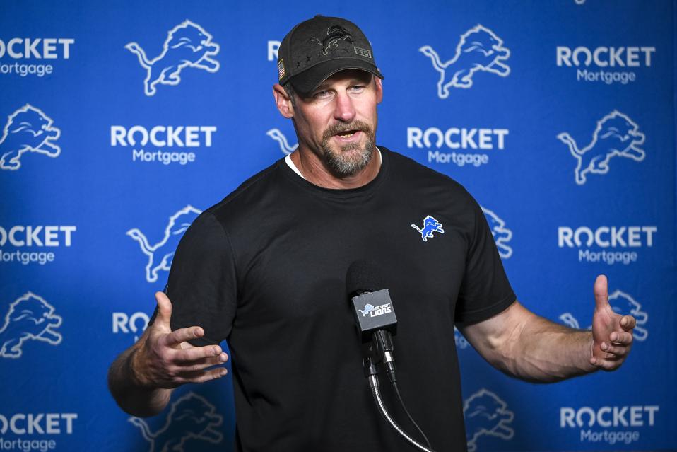 Lions’ Coach Dan Campbell Is True Blue, Right Down To His Kneecaps