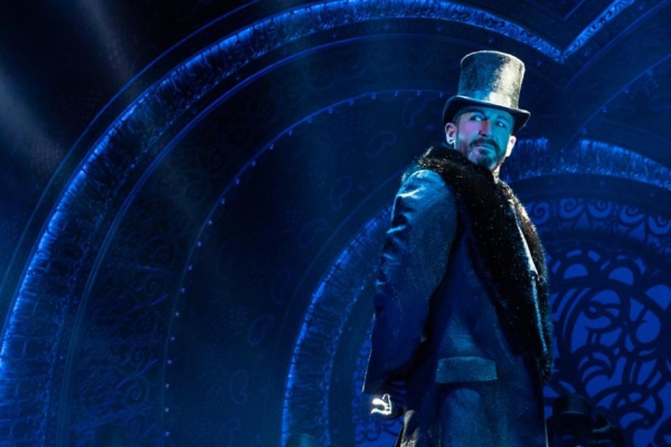 New York Through The Eyes Of Broadway Star David Harris