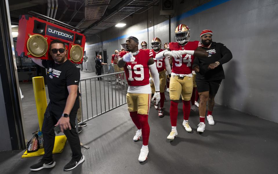 How The San Francisco 49ers’ Boombox Entrance Became A Ritual