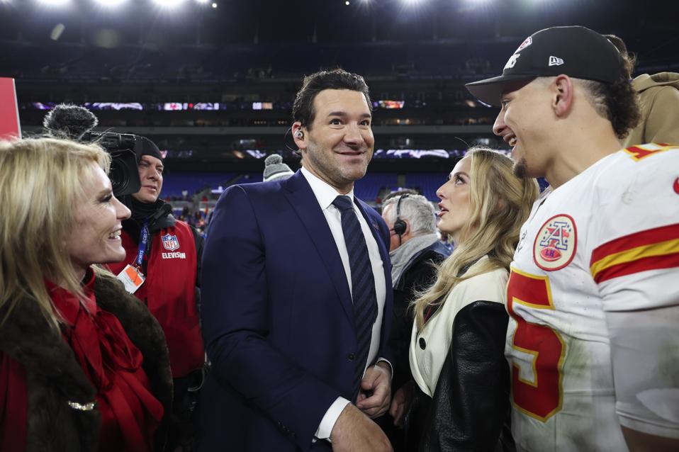 Chiefs Star Patrick Mahomes And CBS Announcer Tony Romo Share Unique Bond