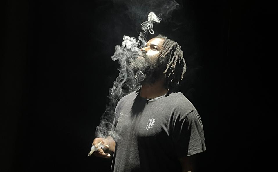 Ricky Williams Tours Las Vegas Pot Shops With Strain Before Super Bowl