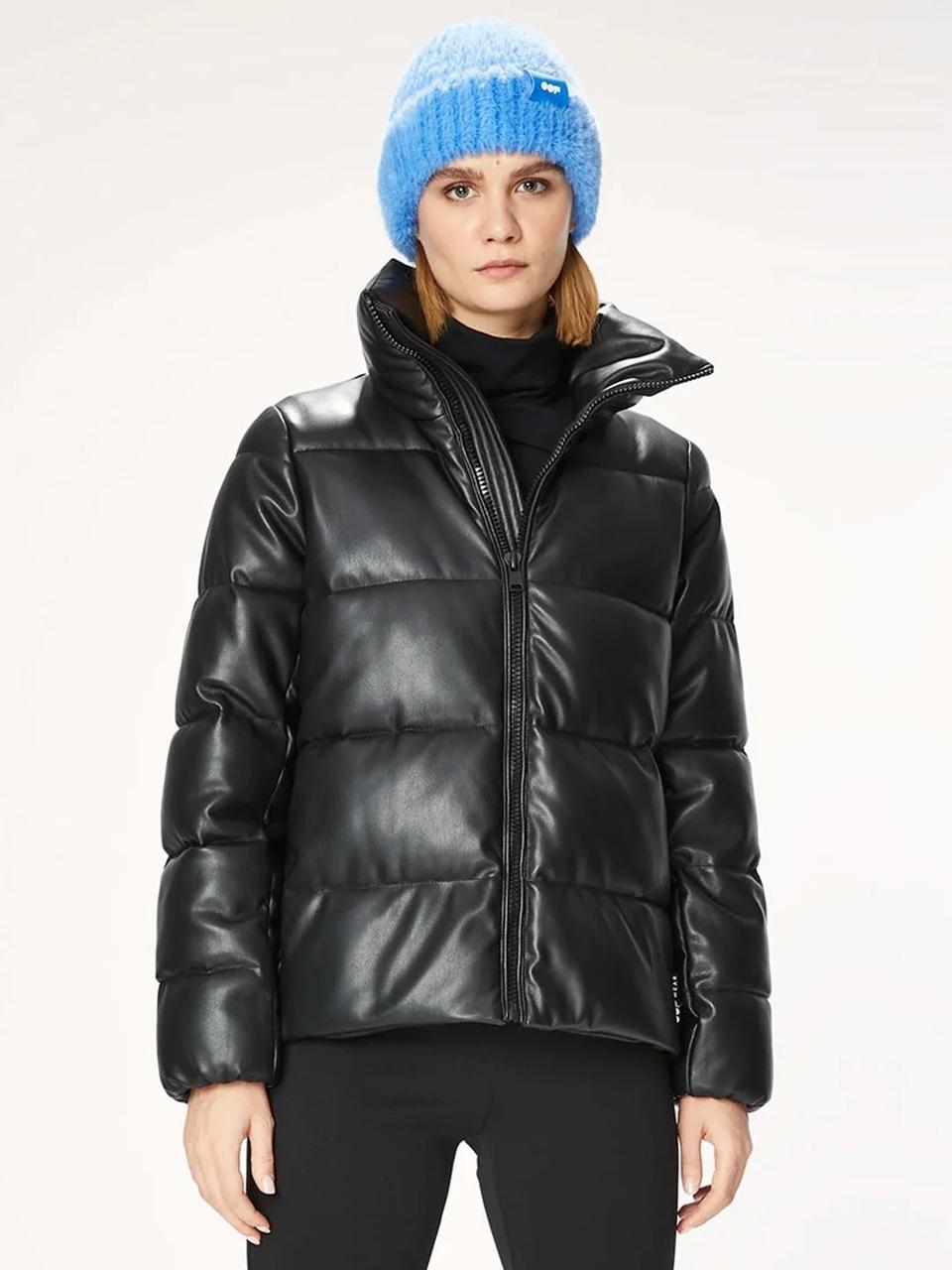 Valentine’s Day Gift Guide 2024: The Best Vegan Coats For Travelers