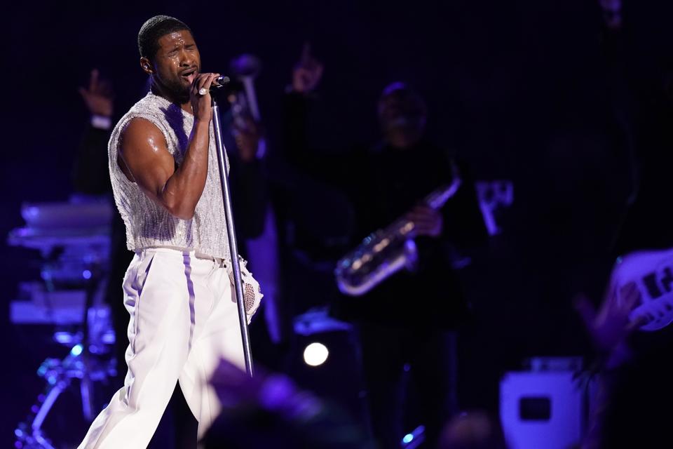 Usher’s Super Bowl Halftime Draws 5% More Households Than Rihanna's Show