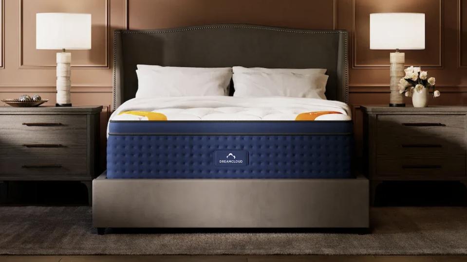 Dreamcloud plush mattress store
