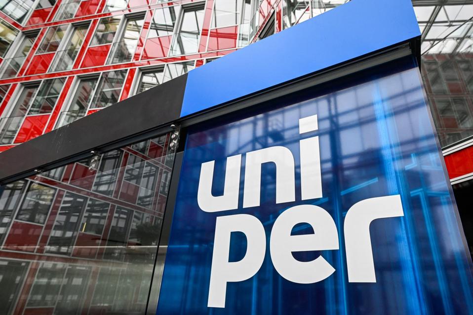 Uniper’s $6.8 Billion Profit Offers Recovery Route From German Bailout