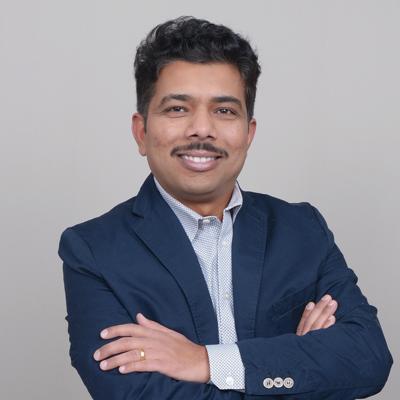 Navigating From CEO Vision To Ground-Level Execution