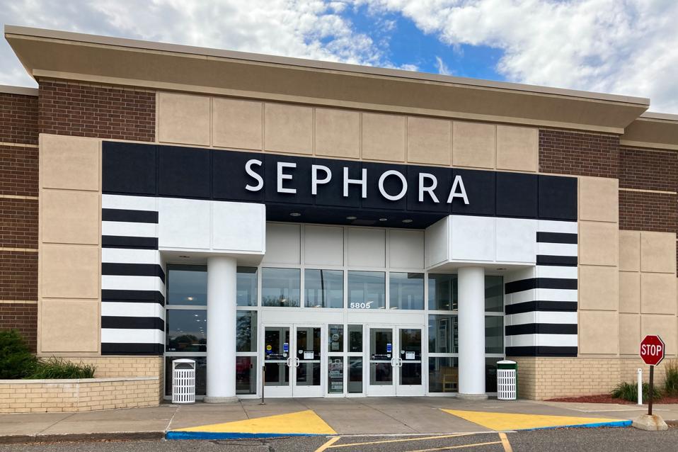Retailers Invest In Physical Stores Despite Drop In U.S. Consumer Spending