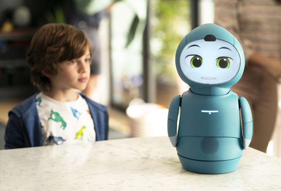 Moxie: How This AI Robot Is Designed To Teach Kids Emotional Intelligence
