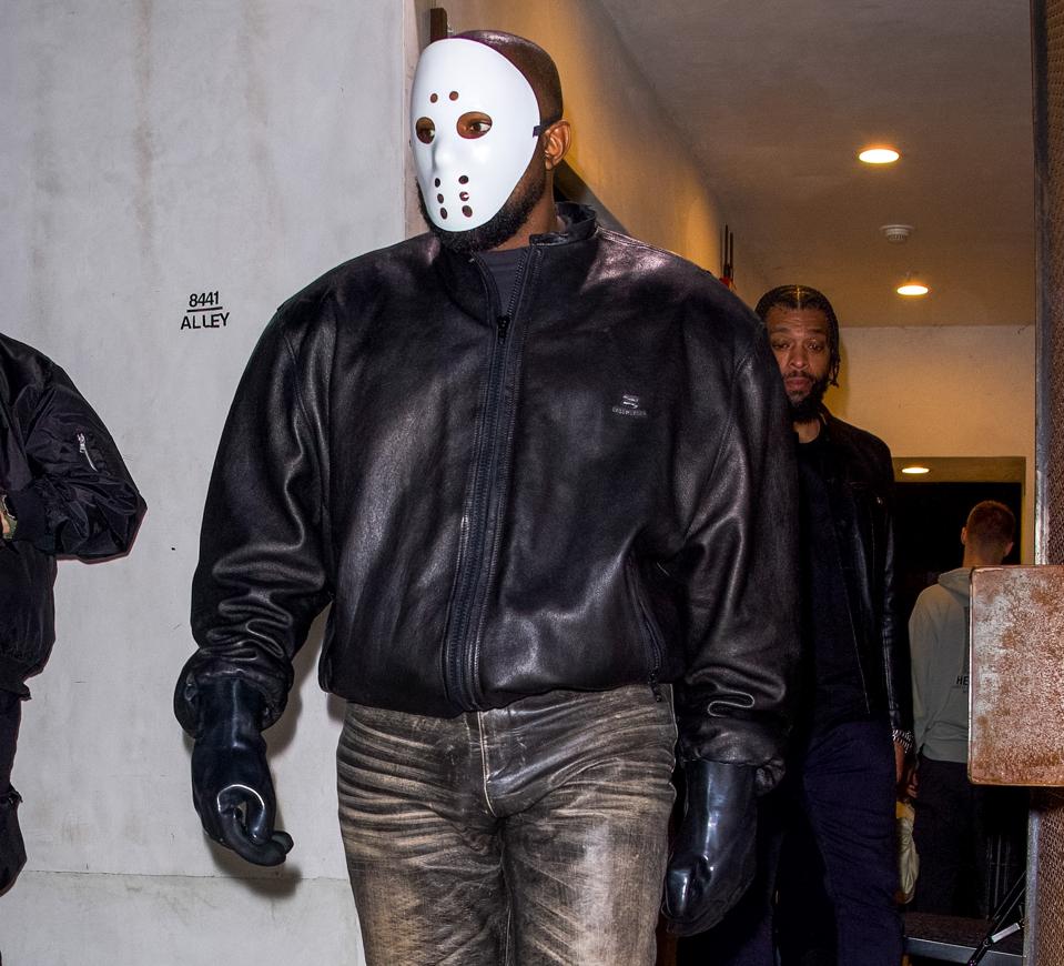 Kanye West Hits No. 1 For The First Time On A Billboard Chart He’s ...