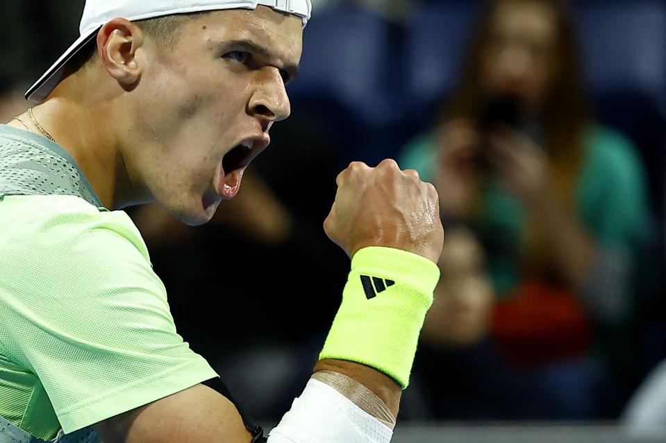 Jakub Mensik Makes The Leap From Next Gen to ATP As Easy As ABC