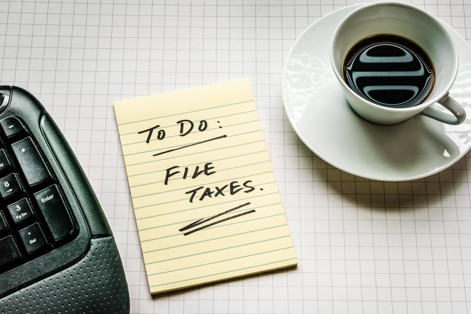 As Congress Considers Tax Changes, Here’s How To Decide When To File