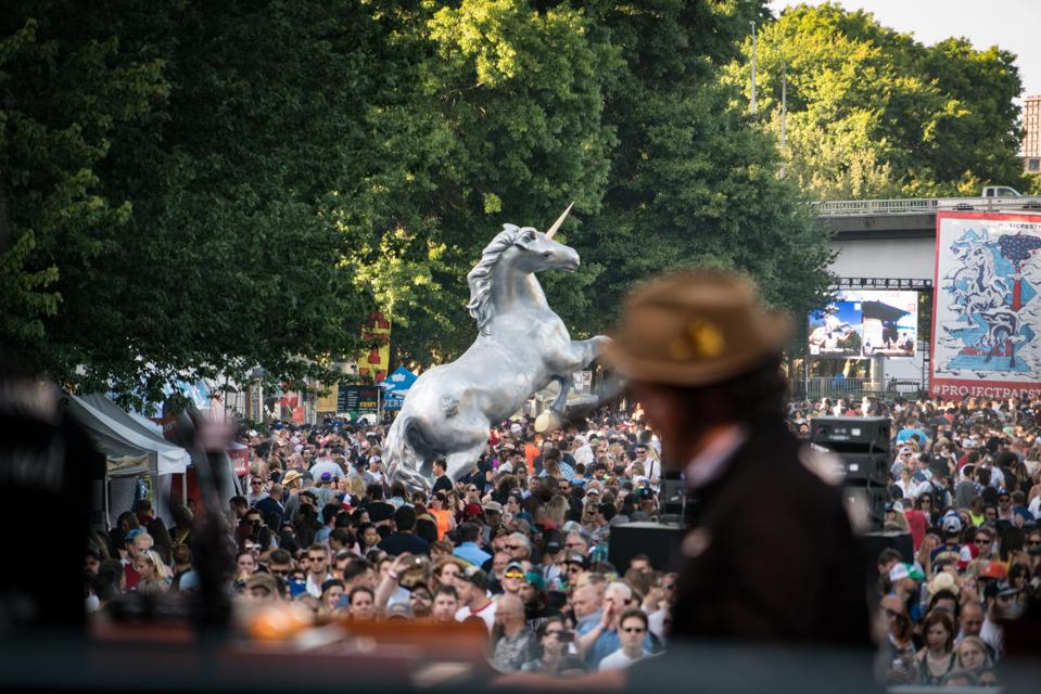 Pabst Blue Ribbon Beer Celebrates 180 Years With Party In Portland