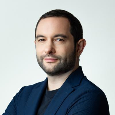 The Benefits And Challenges Of Synthetic Data For The AI Revolution