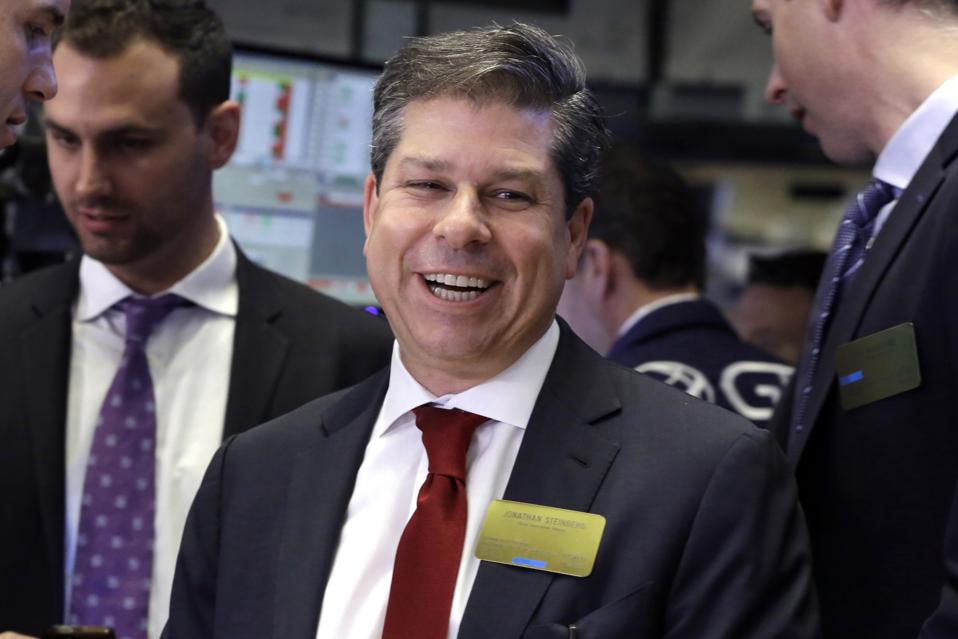 CEOs Buy Shares At WisdomTree And Devon Energy