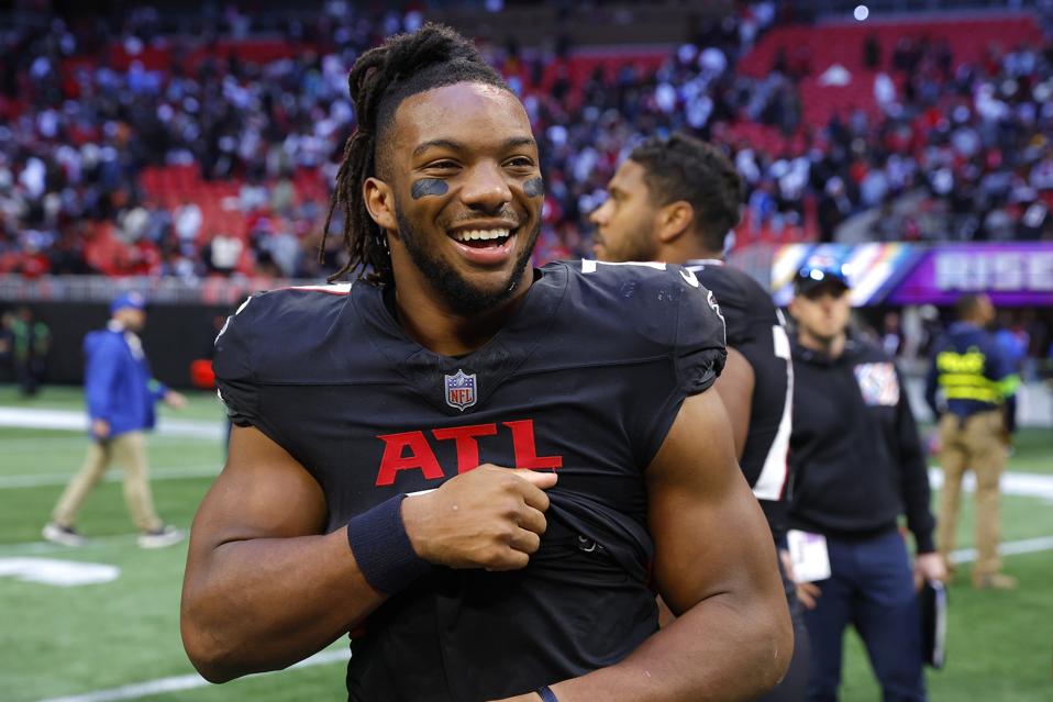 Bijan Robinson Says NIL Made Him A Smarter NFL Player