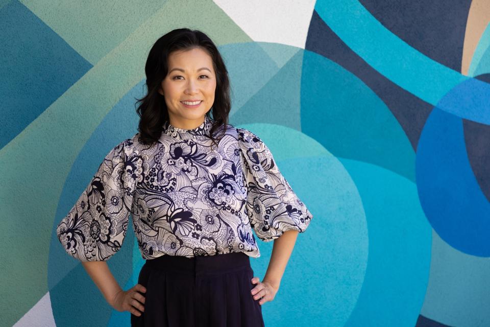 Overcoming Gender Bias With Emotional Intelligence In The Workplace