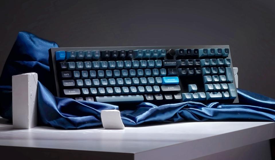 Keychron’s Q6 Pro Offers The Ultimate Typing Experience