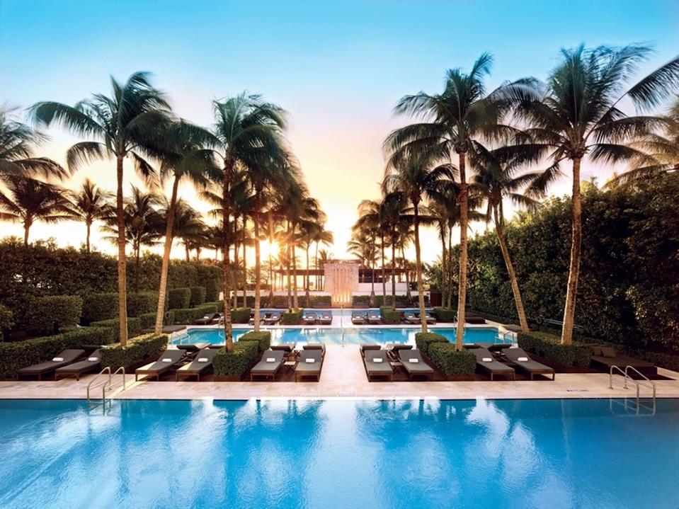 7 Luxurious Hotel Pools For Summer Escapes