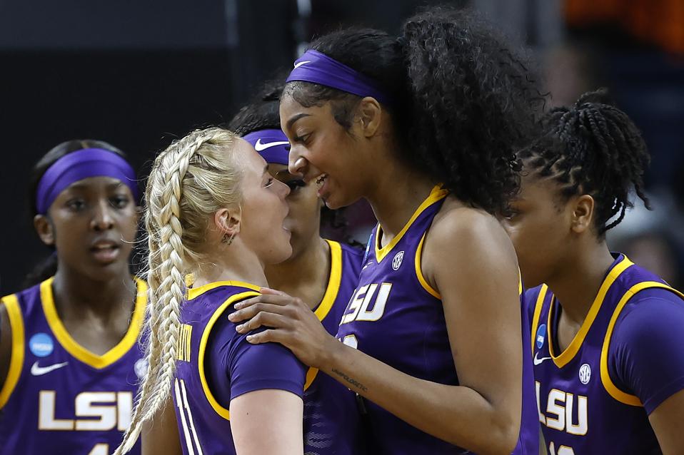 L.A. Times Article About LSU Women’s Basketball Team Deemed Racist
