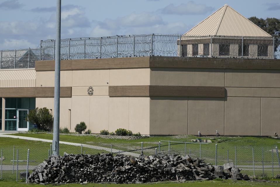 Bureau Of Prisons Ends Contract With American Correctional Association