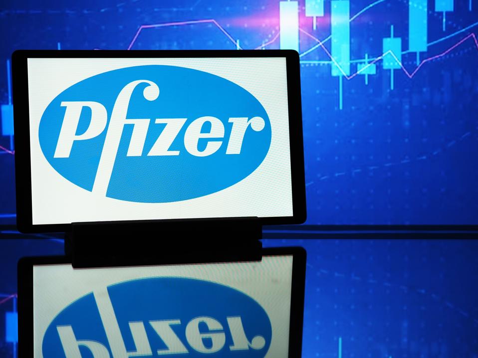After A 30% Fall In A Year, Is Pfizer Stock A Better Pick Over Merck?