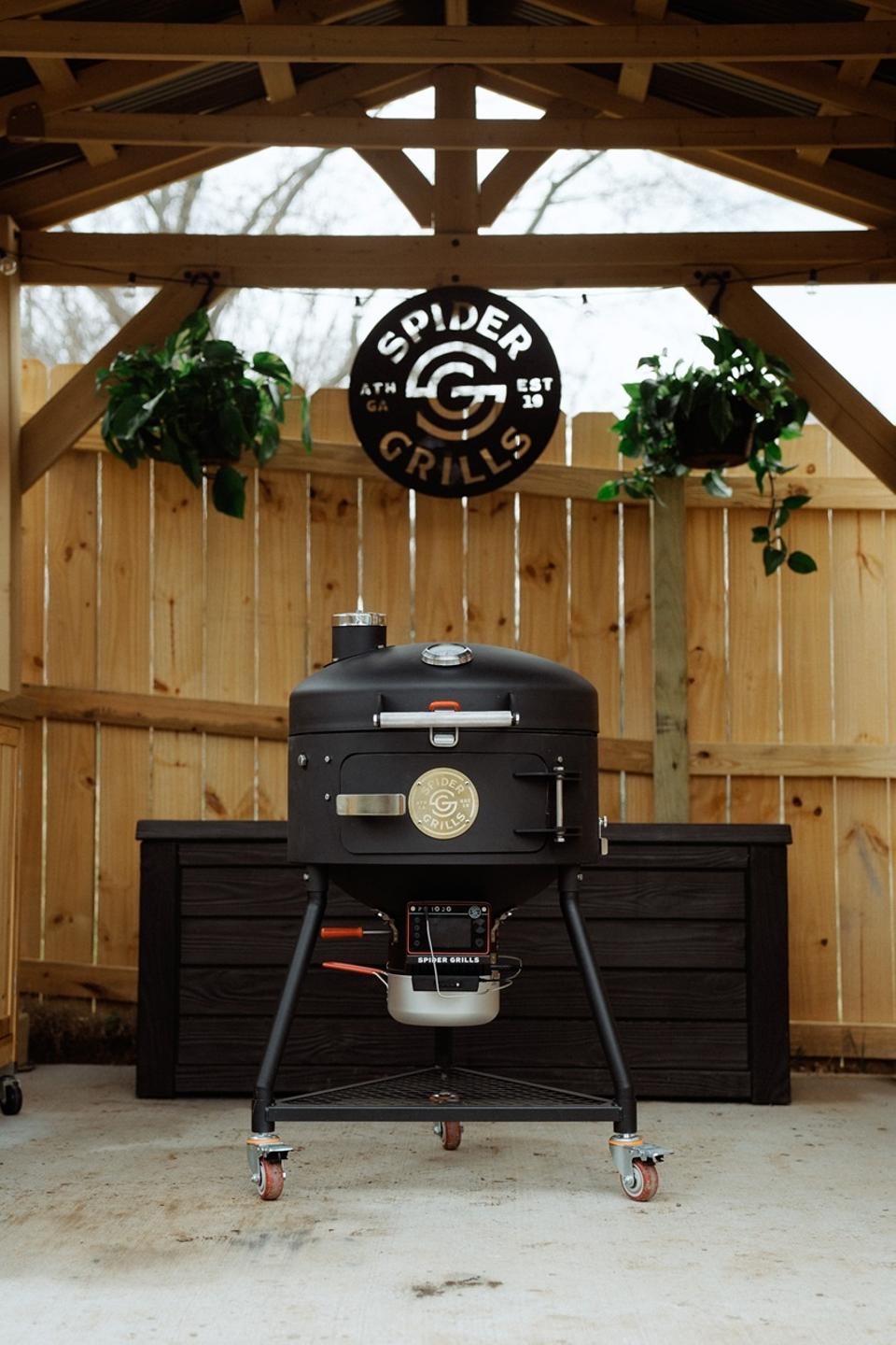 One Grill To Rule Them All: The Huntsman From Spider Grills