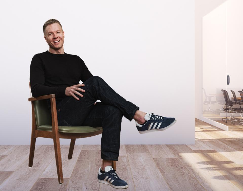 How To Spend $200k/Month: Successful Founders Share Their Living Costs