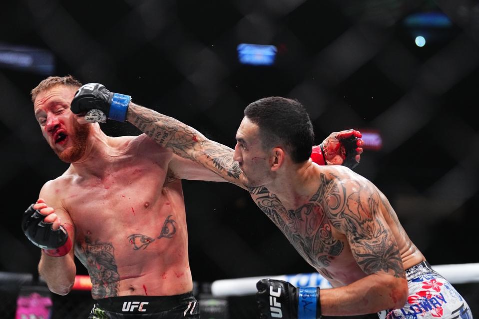 UFC 300 Results: Max Holloway’s Amazing Buzzer-Beater KO Goes Viral