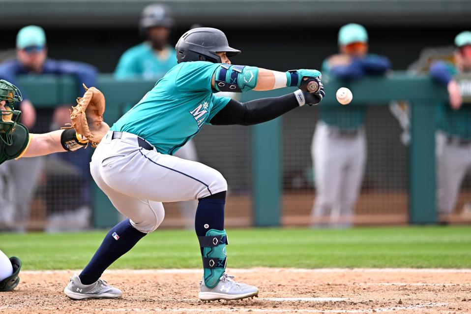 Seattle Mariners’ Mighty-Mite Prospect Jonatan Clase Set To Make Debut