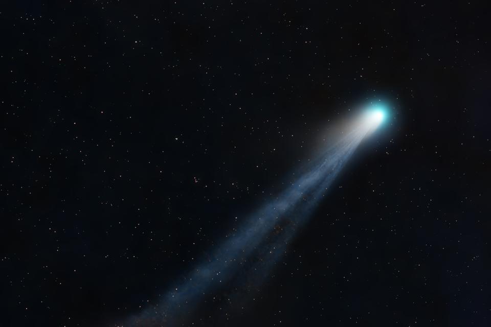 See Two Comets Share October Night Sky With Fireball Swarm