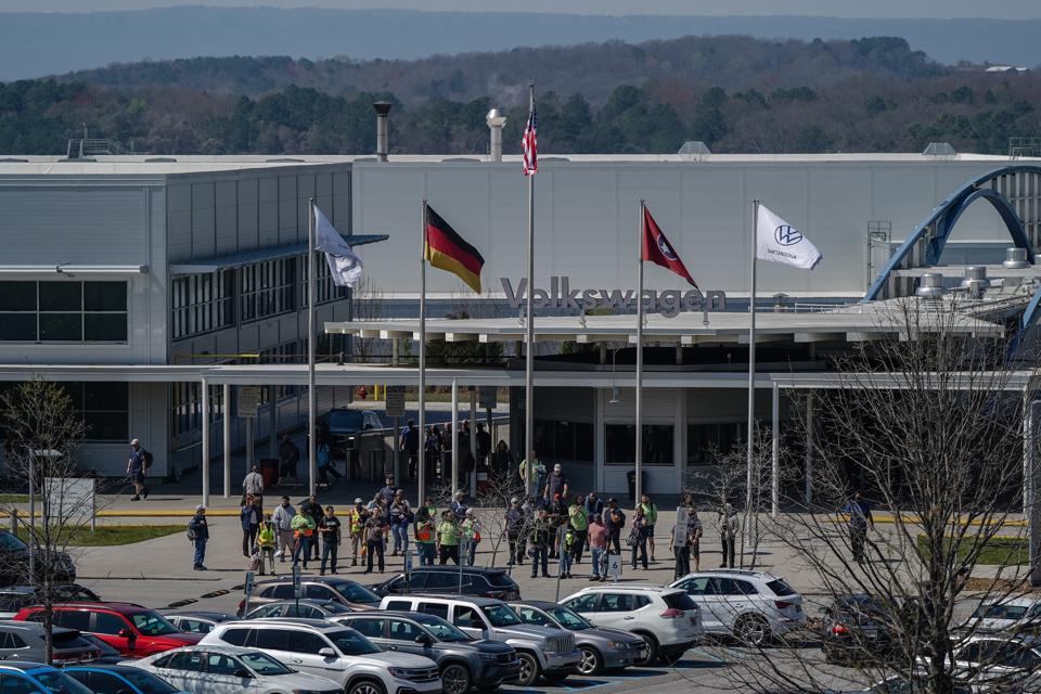 In Pursuit Of Southern Foothold, UAW Faces Resistance
