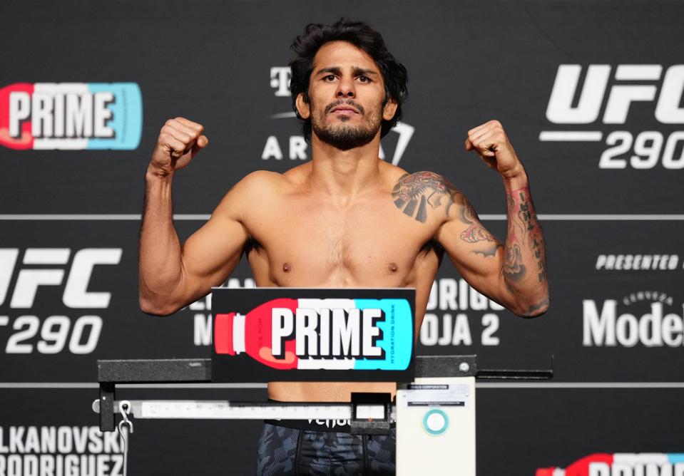 Who Is Headlining UFC 301?