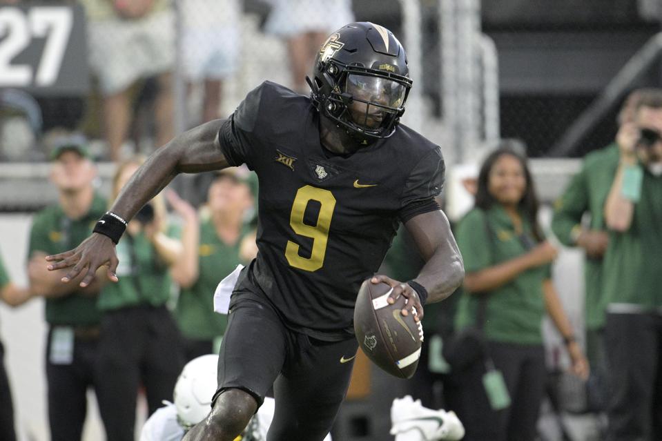 Several Experienced Quarterbacks Have Entered The Transfer Portal This ...