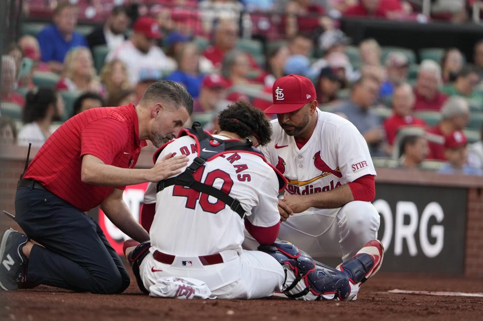 Loss Of Catcher Willson Contreras Compounds Concerns For Cardinals