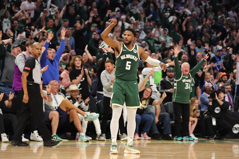 5 Milwaukee Bucks Who Will Be Free Agents In 2024 Offseason