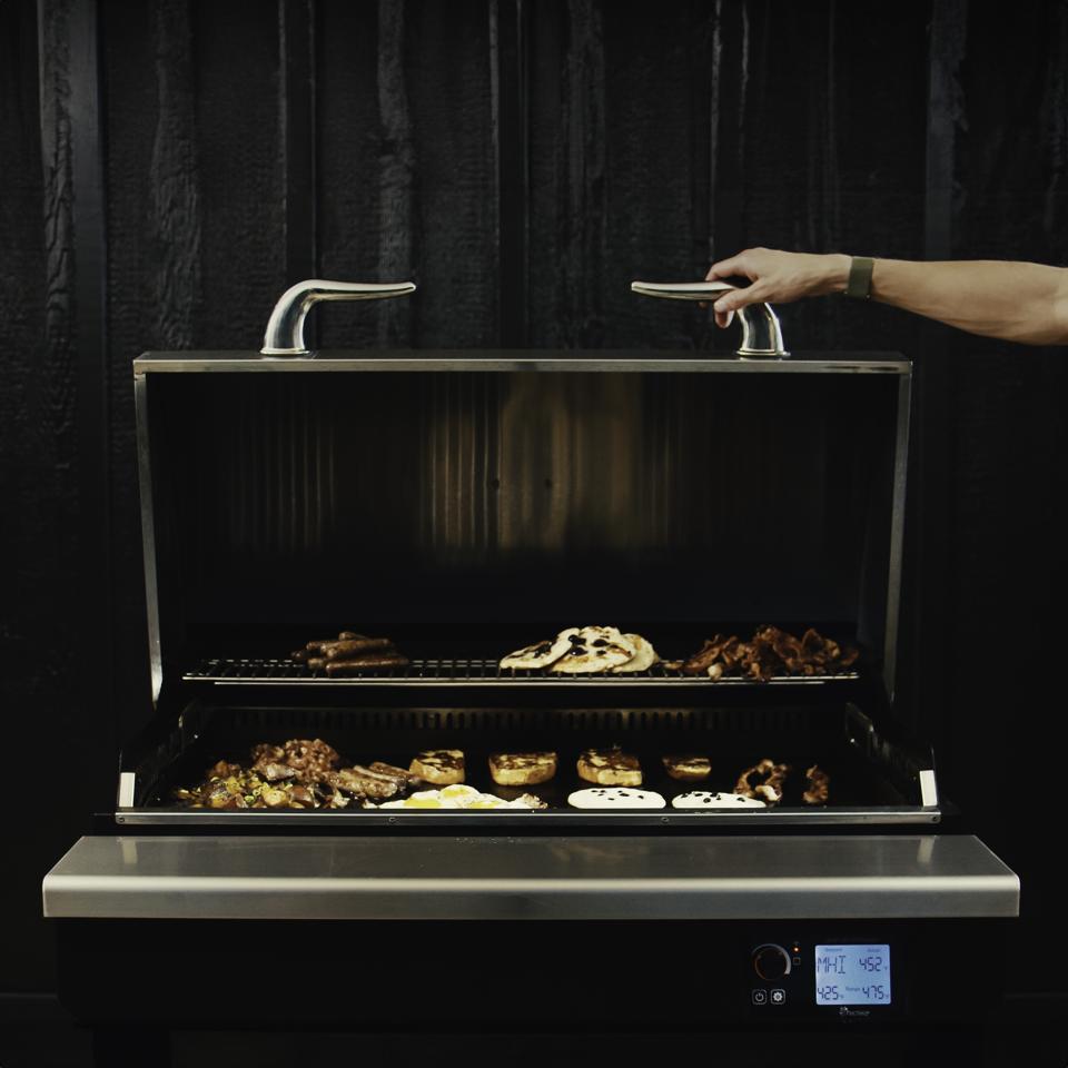Memorial Day Grilling: How Cutting-Edge Tech Kicks Things Up A Notch