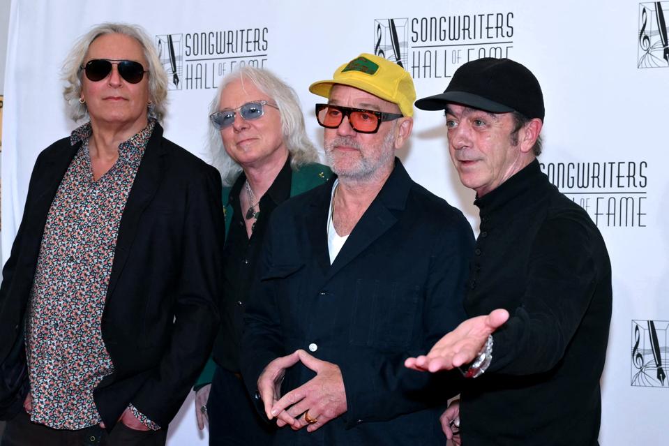 R.E.M. Perform Together For First Time In 15 Years At Songwriters Hall ...