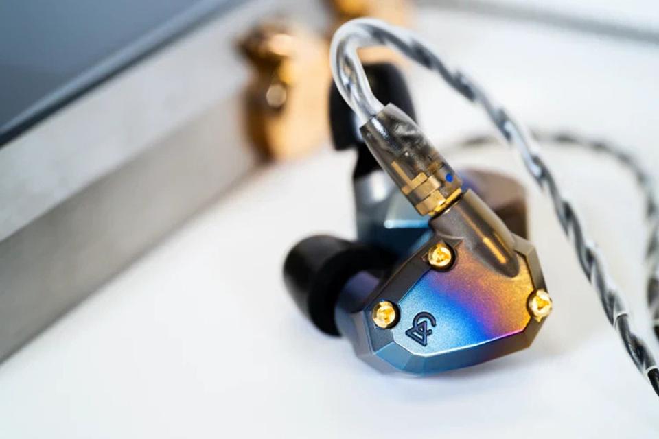 Campfire Audio’s Releases Moon Rover Limited Edition Earphones