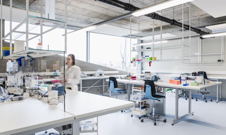Superlab Suisse Thinks Scientists Are Ready For Shared Work Spaces
